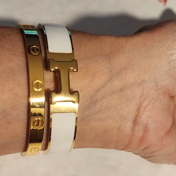 Hailey | Jewelry | Gold Love You Screw Bracelet And White H Hailey ...